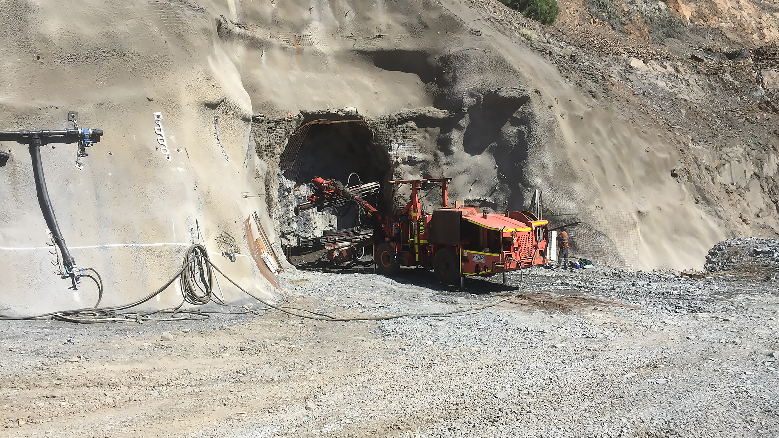 First production ore from Black Rock Cave comes online